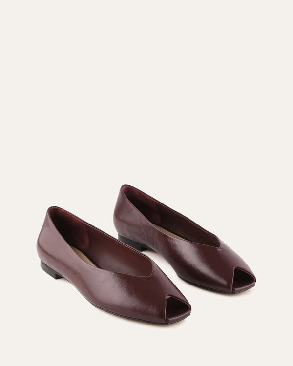 PATSY CASUAL FLATS MERLOT LEATHER - Jo Mercer