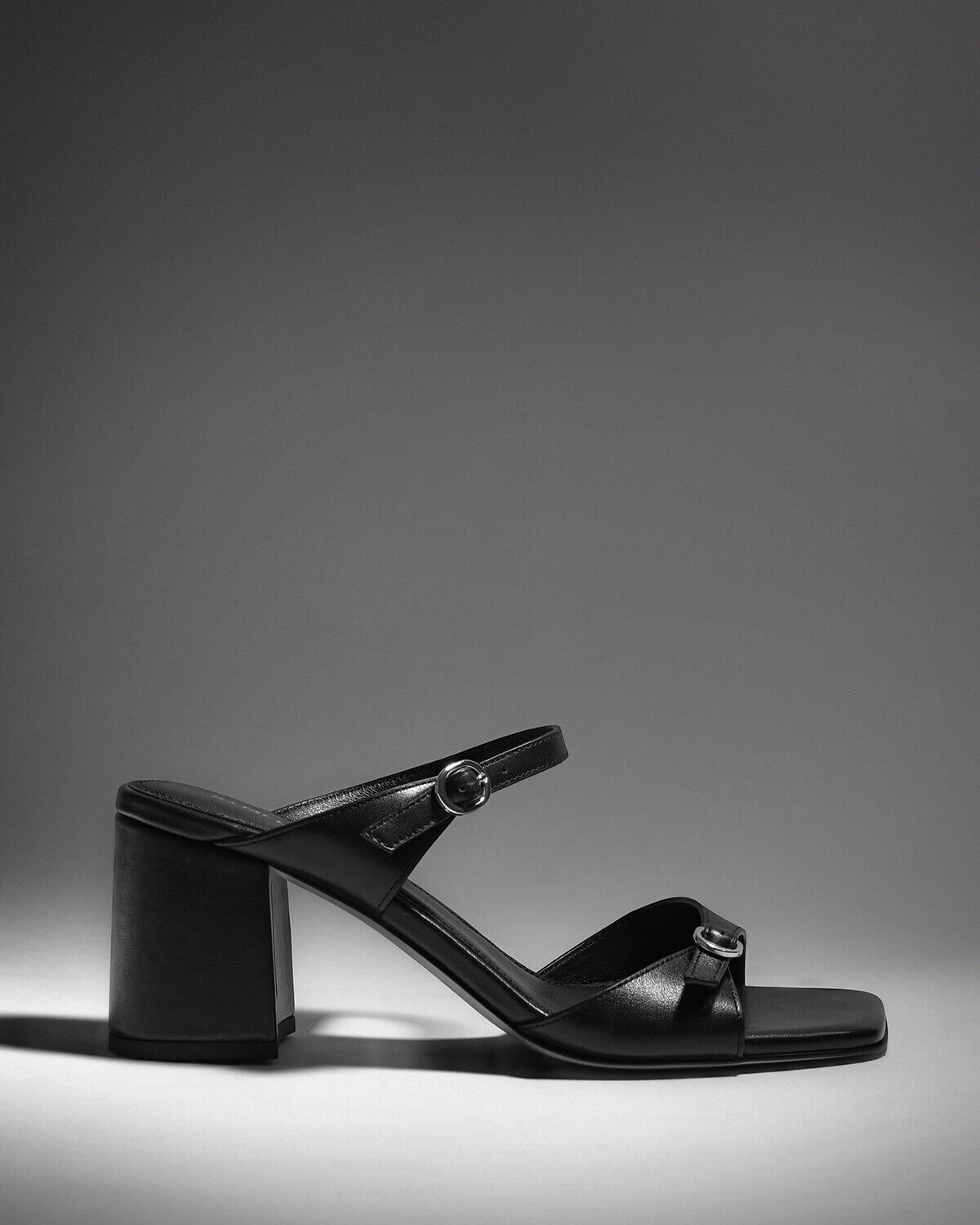 Buy Women Sandals Online - Jo Mercer